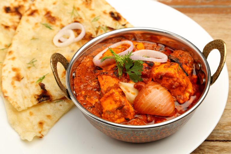Can Dogs Eat Curry? Vet-Verified Facts & FAQ – Dogster
