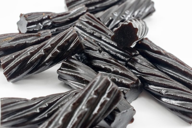 Can Dogs Eat Licorice? Vet-Verified Nutrition Facts & Info – Dogster