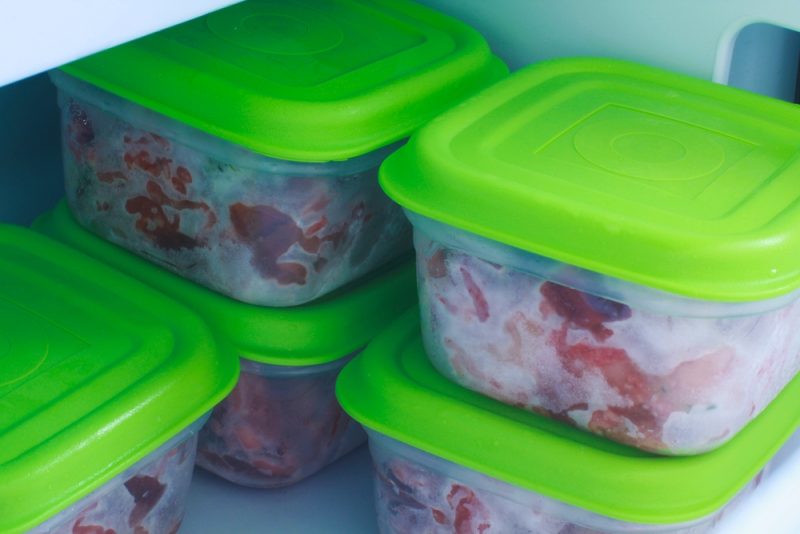 How To Thaw and Serve Frozen Dog Food: 6 Expert Tips (Vet Answer) – Dogster